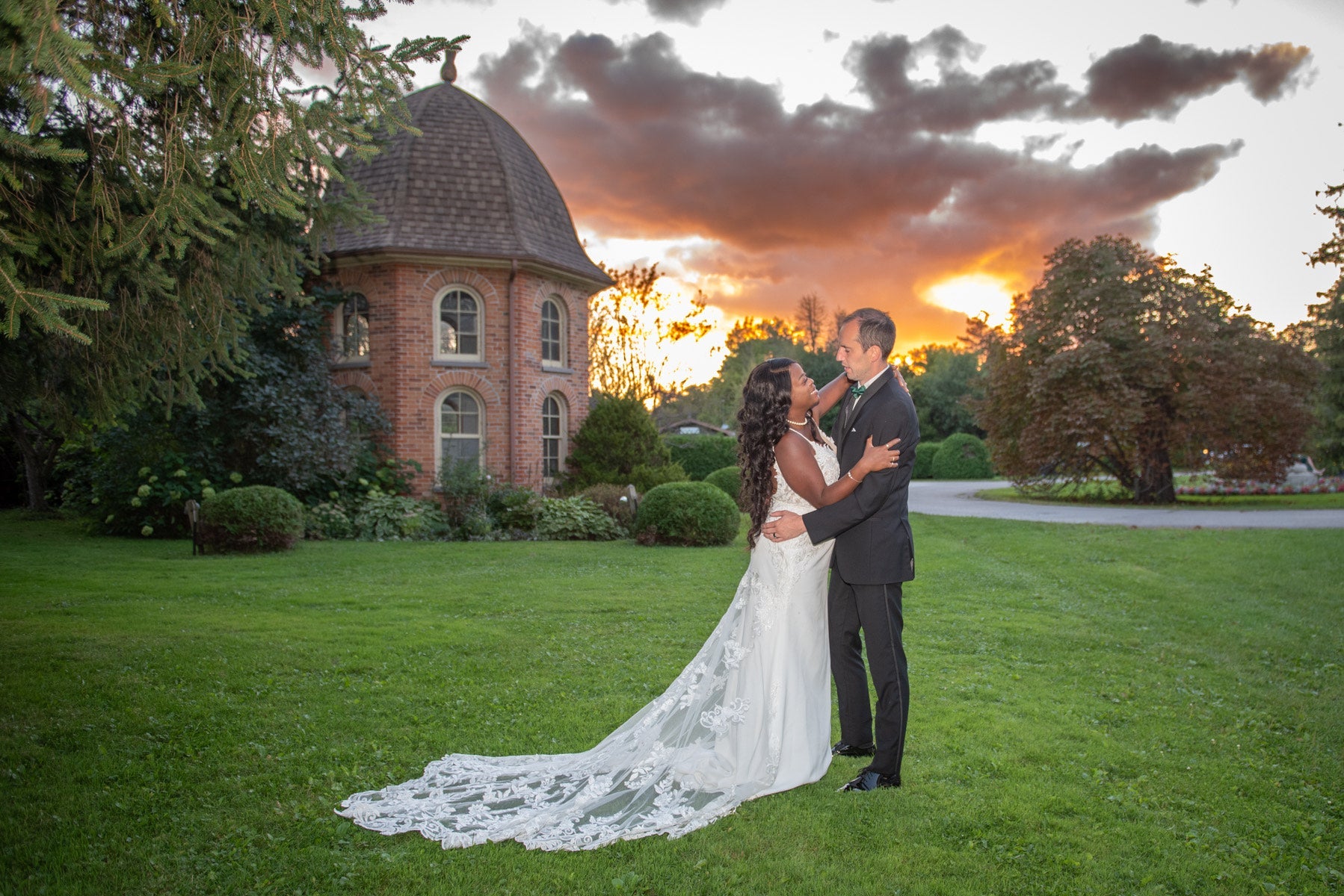 Erica & Connor’s Love story – Chic Bridals