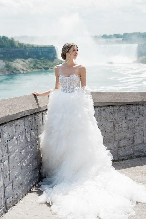 Wedding Dress Designer | Wedding dress stores - Chic Bridals