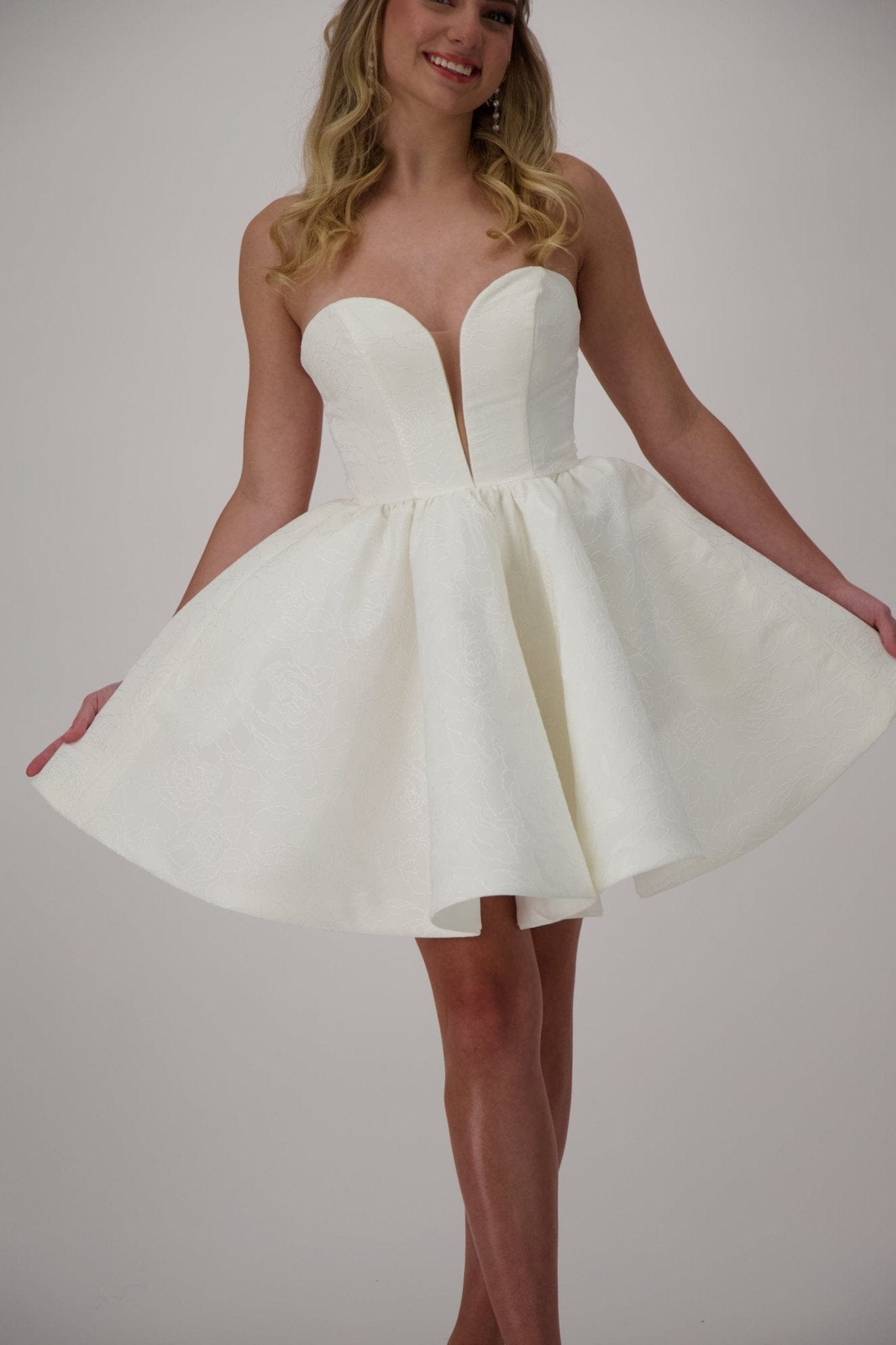 Chic Mini – Chic Bridals